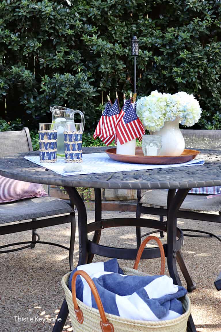 Easy Red White And Blue Patio Styling - Thistle Key Lane