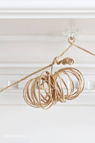 DIY Wire Pumpkin Garland - Thistle Key Lane