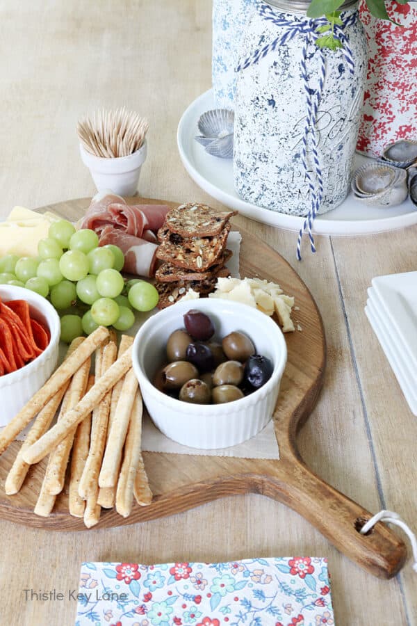 Coastal Spongeware Mason Jar Centerpiece - Thistle Key Lane