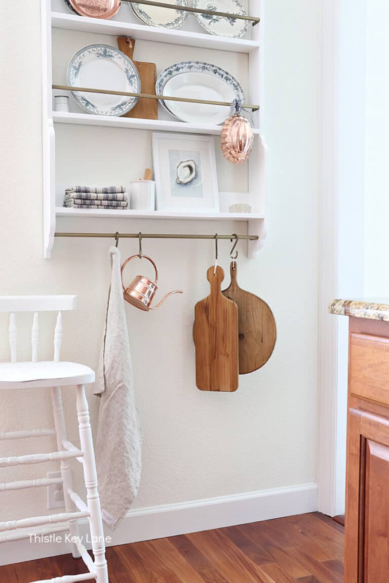 Styling A Plate Display Wall Rack - Thistle Key Lane