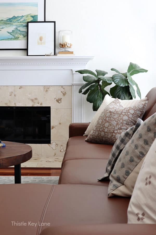 Cozy And Subtle Fall Decor Ideas - Thistle Key Lane