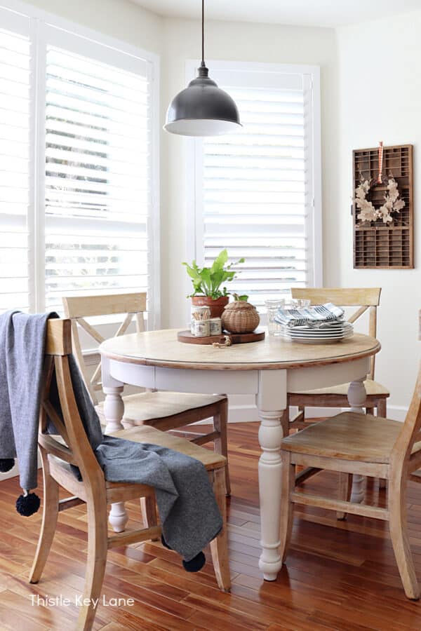 Cozy And Subtle Fall Decor Ideas - Thistle Key Lane