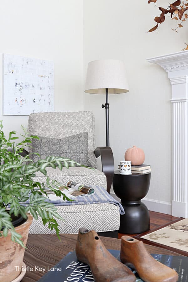 Cozy And Subtle Fall Decor Ideas - Thistle Key Lane