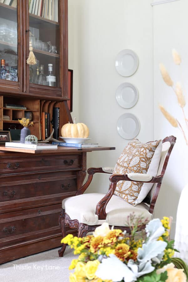 Simple Ways To Welcome Fall Into Your Home - Thistle Key Lane