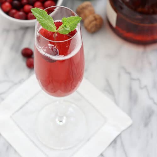 Cranberry Champagne Cocktail Recipe - Thistle Key Lane