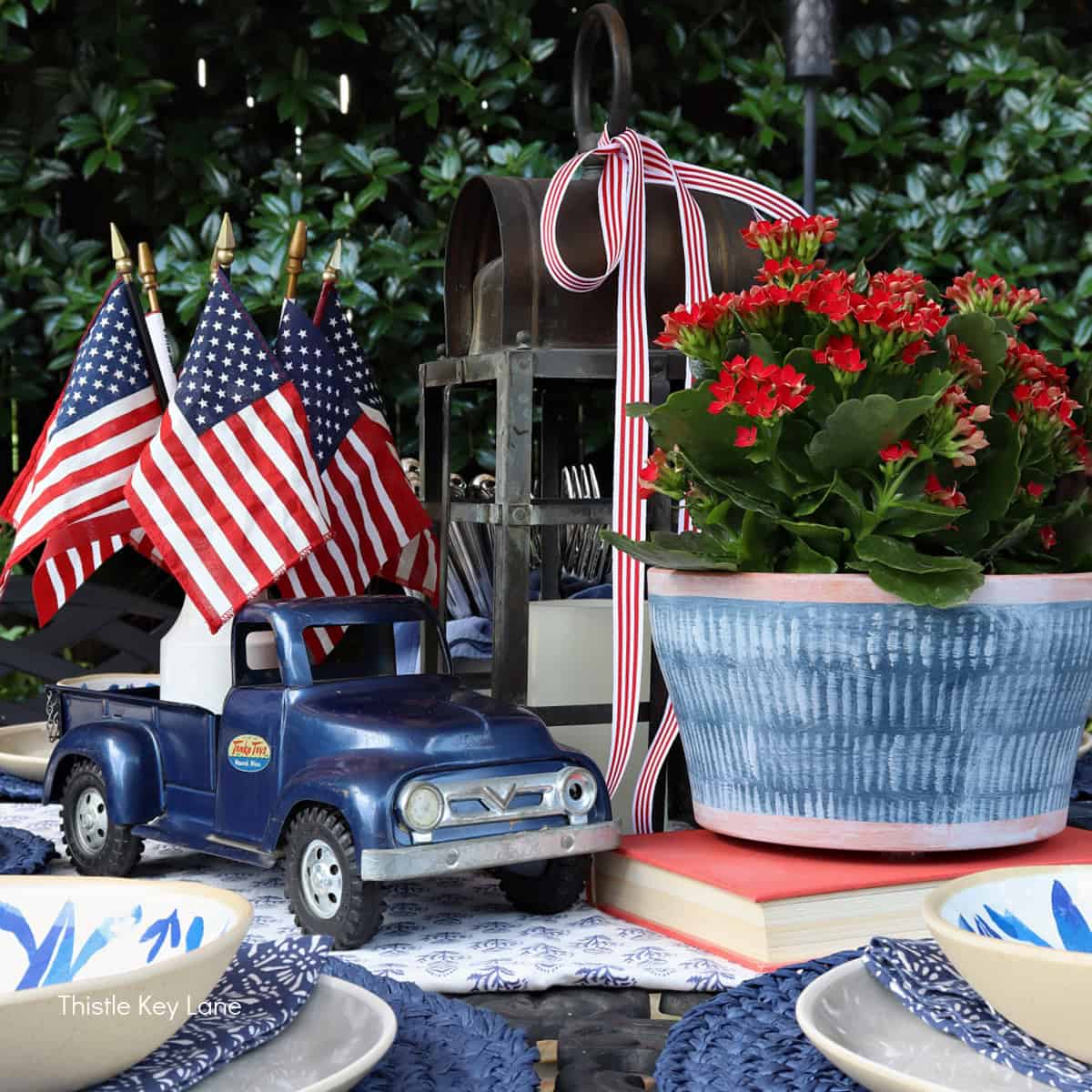 July 4th Patio Tablescape - Thistle Key Lane