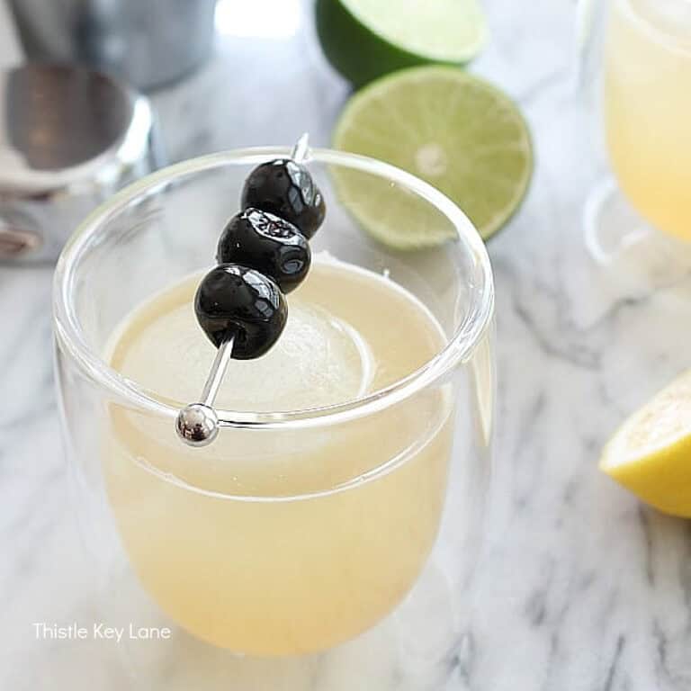 Outlander Tour - Thistle Key Lane